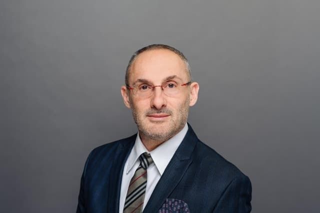 O společnosti | Investika